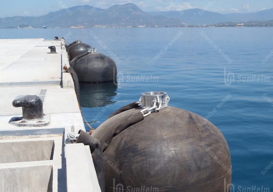 Application of Hydro-Pneumatic fenders - SunHelm Marine