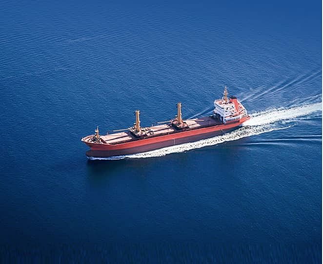 What are the procedures before ships enter a port? - SunHelm Marine